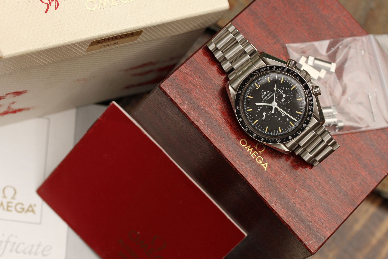 1989 Omega Speedmaster Moonwatch ref. 3590 B, 20th Anniv. Apollo XI, US Edition, Box & Papers ...